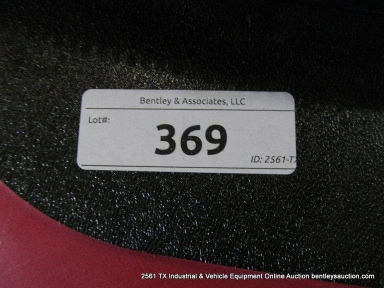 SANITAIRE MODEL: SC6085B CARPET EXTRACTOR - RED - Bentley & Associates, LLC