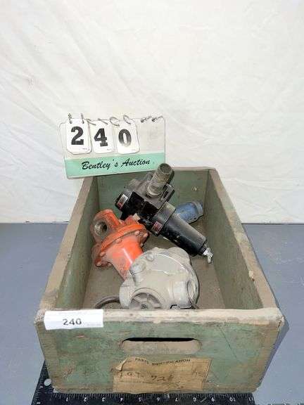 BOX: ASSORTED PARTS - Bentley & Associates, LLC