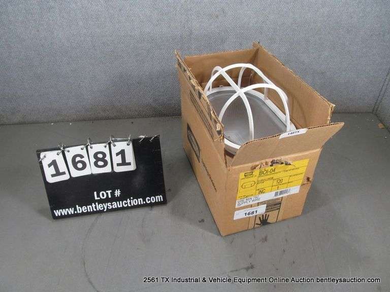 HUBBELL EUROLUXE OVAL LIGHT COVER - P/N: B01-04 - Bentley & Associates, LLC