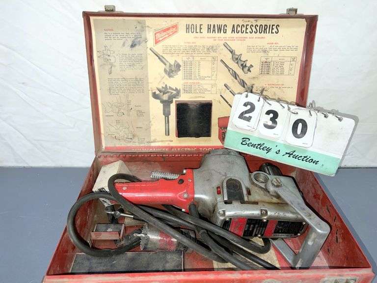 MILWAUKEE HEAVY DUTY 2-SPEED HOLE HAWG W/ METAL CARRYING CASE - Bentley ...