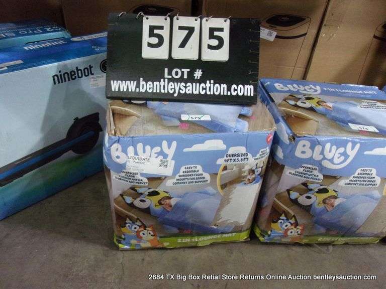 BLUEY 2-IN-1 LOUNGE MAT - CUSHION W/ A SLEEPING BAG POCKET ITEM ...