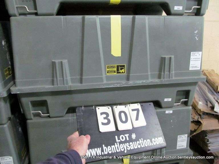 FIBERGLASS POLY MOLDED COVERED SHIPPING CONTAINER MOTOR CRATE, 58" X 38 ...