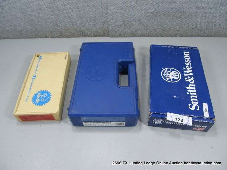 LOT: 3 SMITH & WESSON GUN CASE & PISTOL BOXES - Bentley & Associates, LLC