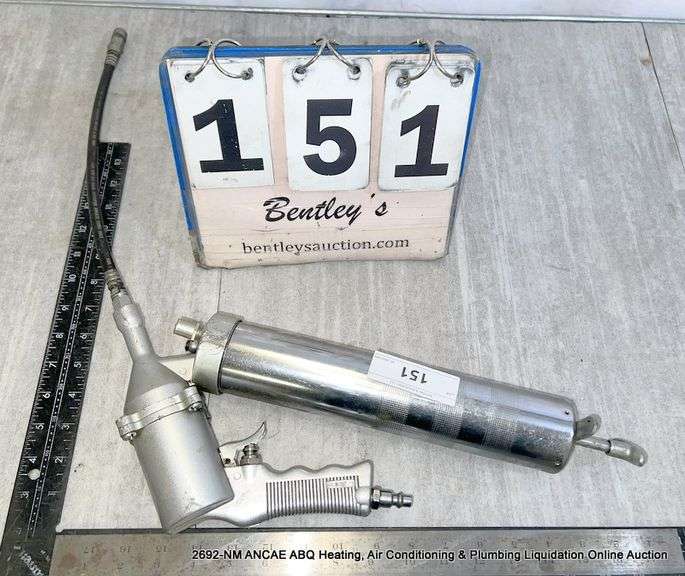DYNAFLO 151-700 AM AIR POWERED GREASE GUN - Bentley & Associates, LLC