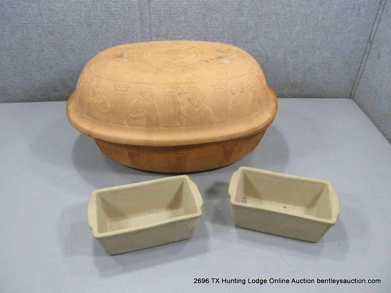 LOT: TERRA COTTA ROASTER DISH & 2 TAN CLAY BAKING PANS - Bentley ...