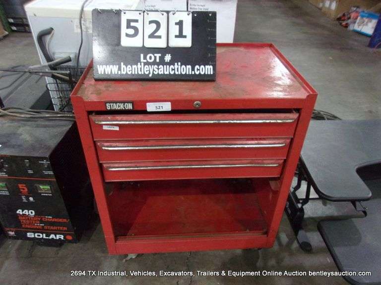 STACK-ON RED TOOLBOX CASTERED - MISSING BOTTOM SHELF - Bentley ...