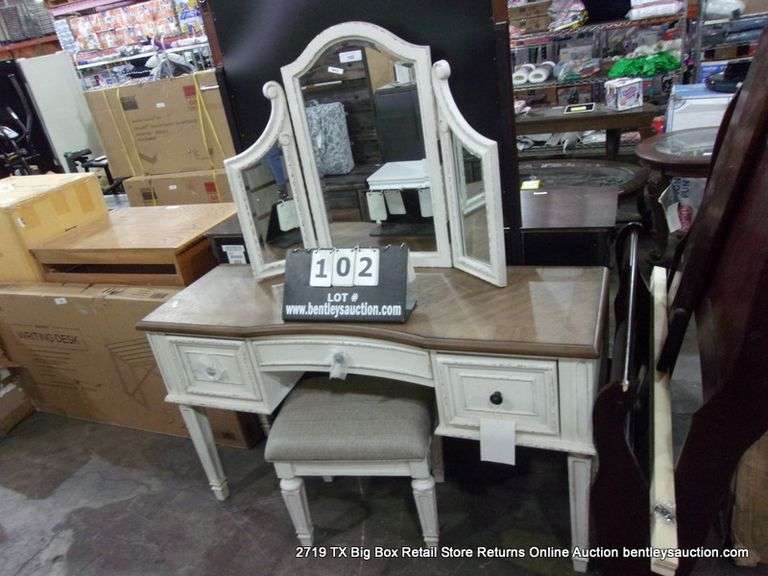 ASHLEY VANITY W/ MIRROR - REALYN - Bentley & Associates, LLC