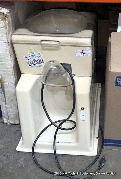SNOWIE 2000 SHAVED ICE MACHINE - Bentley & Associates, LLC
