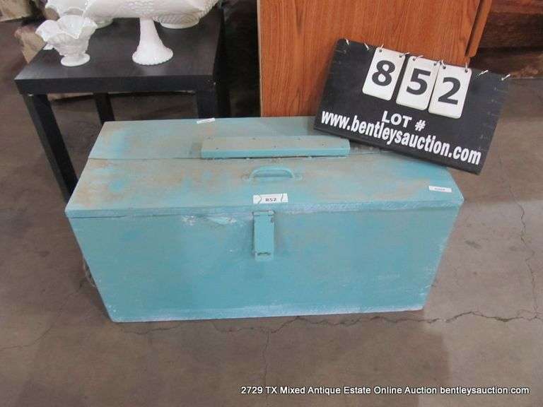 SHOPMADE WOODEN CARPENTER TOOLBOX - Bentley & Associates, LLC