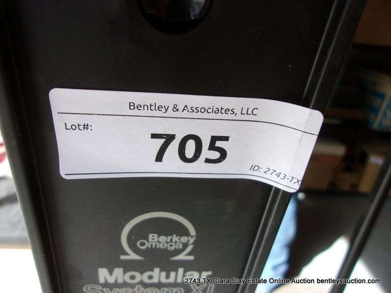 BERKEY OMEGA MODULAR SYSTEM XL DICHROIC SYSTEM C760 - Bentley ...