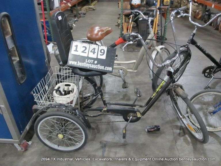 TRI-RIDER RAISED BLACK TRI-CYCLE PLANT TRICYCLE - Bentley & Associates, LLC
