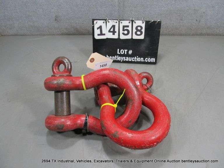 LOT: 2 CROSBY 1 1/2 5SY 6 LIFTING SHACKLE 17T - Bentley & Associates, LLC