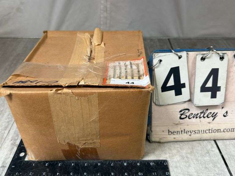 BOX: COPPER STATE BOLT & NUT CO 1/4-20-1" THUMB SCREWS - Bentley ...