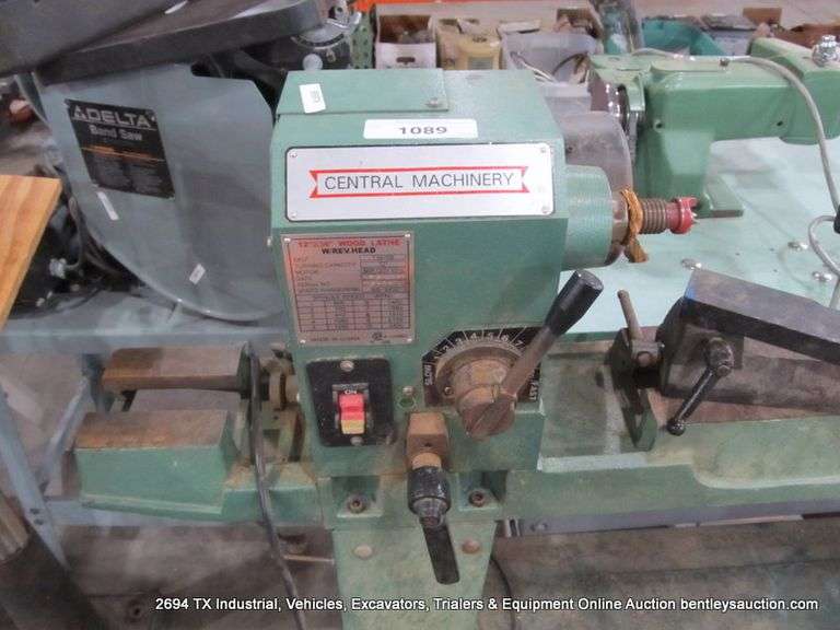 CENTRAL MACHINERY 12"X36" WOOD LATHE, T34706 - Bentley & Associates, LLC
