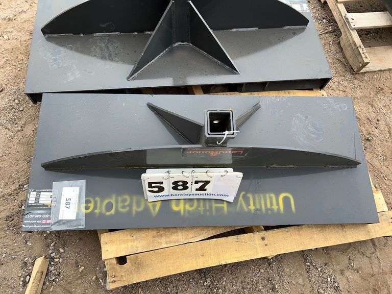 2025 LANDHONOR UTILITY HITCH ADAPTER MODEL: UHA-16-3000G, S/N: HL00053 ...