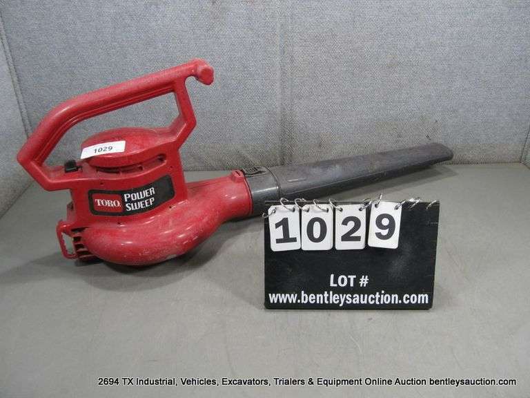 TORO RED CORDED LEAF BLOWER MODEL: 51586 - Bentley & Associates, LLC