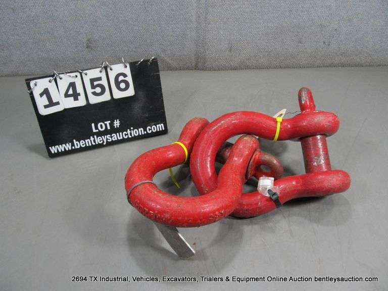 LOT: 2 CROSBY 1 1/2 5SY 6 LIFTING SHACKLE 17T - Bentley & Associates, LLC