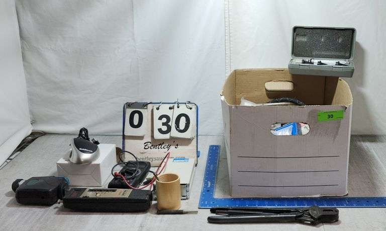 BOX: ASSORTED ELECTRONIC COMPONENTS - Bentley & Associates, LLC