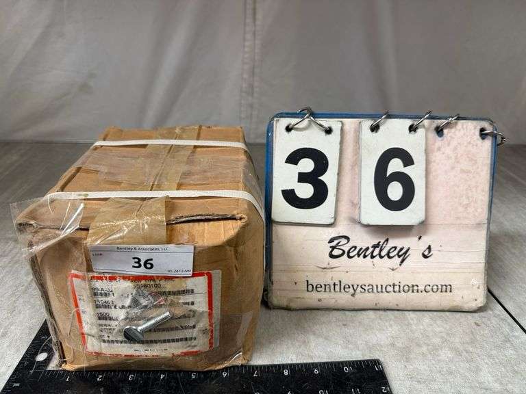 BOX: COPPER STATE BOLT & NUT CO 1/4"20X1" THUMB SCREWS - Bentley ...
