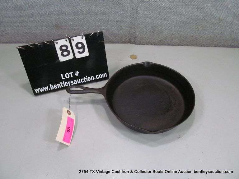 UNMARKED NO. 7 CAST IRON SKILLET, 9-1/2" - Bentley & Associates, LLC