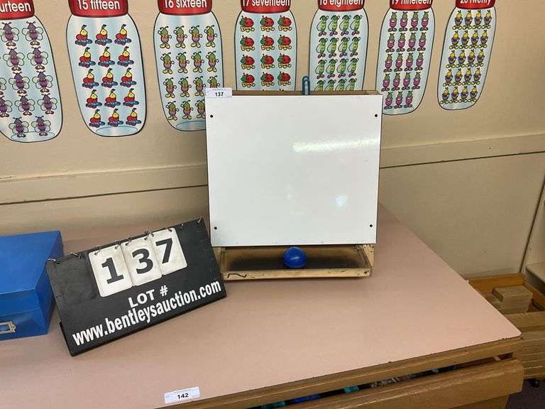 TABLE TOP DOUBLE SIDED EASEL W/ WHITE BOARD AND FELT BOARD - Bentley ...