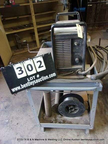 HYPERTHERM POWERMAX 1000 PLASMA ARC CUTTING SYTEM W/ CART, S/N 1000 ...