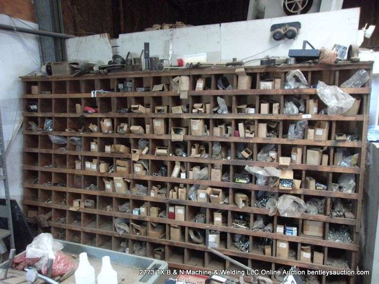 CUSTOM SLANT FRONT WOOD BOLT BIN W/ CONTENTS, BOLTS, SCREWS, WASHERS ...