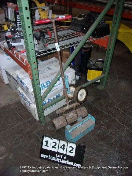 TILE ROLLER W/ EXTRA WEIGHT - Bentley & Associates, LLC