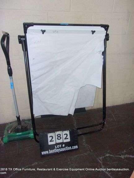BLACK METAL 3M EASEL MEETING DRAWING PAD STAND - Bentley & Associates, LLC