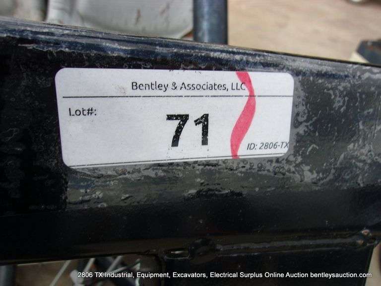 TEXTRON CUSHMAN 4-SEAT ELECTRIC WAREHOUSE / PLANT VEHICLE - Bentley ...