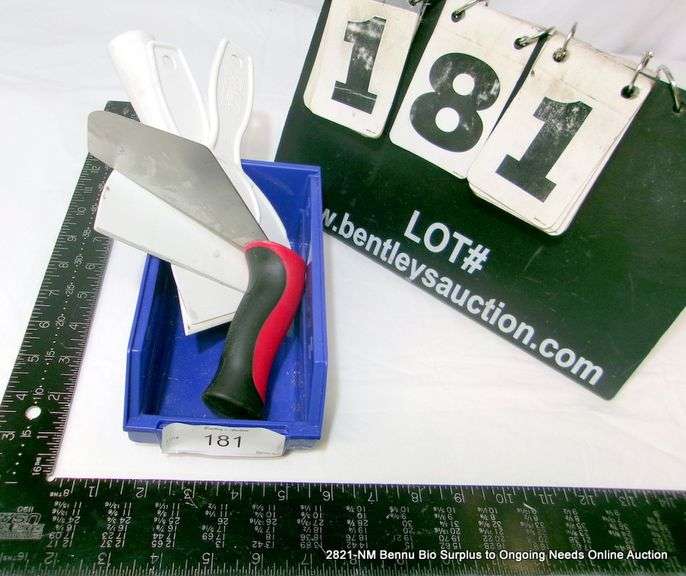 CONTENTS OF BIN: 4 PUTTY KNIVES - Bentley & Associates, LLC