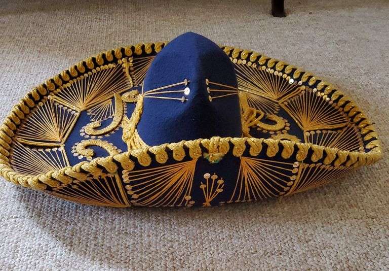 Vintage PIGALLE XXXXX Mexican Sombrero Mariachi navy .. Located in walk ...