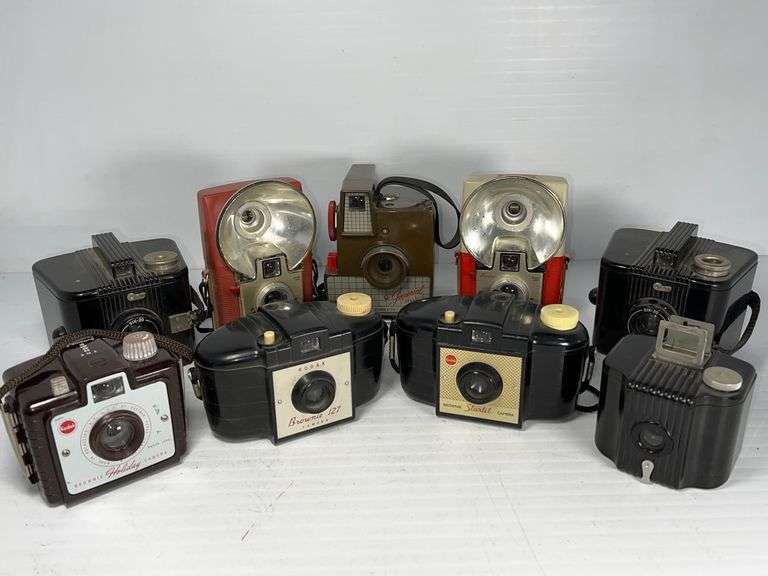 Nine Collectible Plastic Camera’s - Bid-Assets Online Auctions
