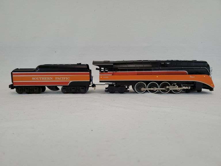 Lionel Southern Pacific Daylight "Streamlined" 8pc Steam Locomotive w ...
