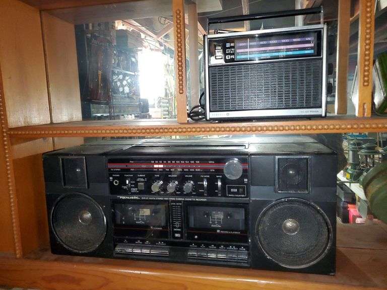 Realistic SCR-27 AM/FM stereo with cassette, General electric AM/FM ...