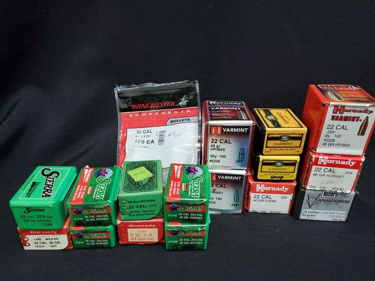 Large Lot of 22 Cal .224 Dia. Bullets. 40 gr Vmax, 45gr Hornet, 45gr Sp ...