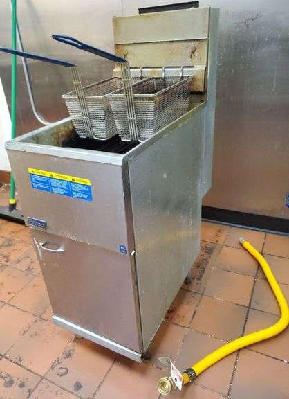 Pitco Friolator model 35C + - s double baskets commercial gas deep ...
