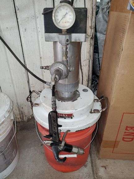 Binks model 41-8865, 25 to 1 ratio pump 5 gallon compact airless unit ...