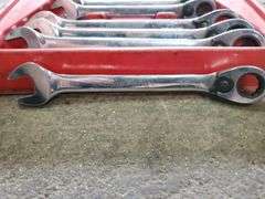 Blue Point ratcheting combination wrench set in metric sizes from 8 mm ...