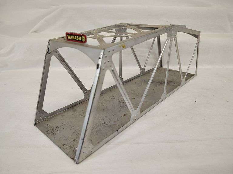 Vintage Marx metal Trestle Bridge. - Bid-Assets Online Auctions