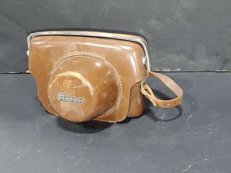 Vintage Ricoh Mate 35 mm camera with case - Bid-Assets Online Auctions