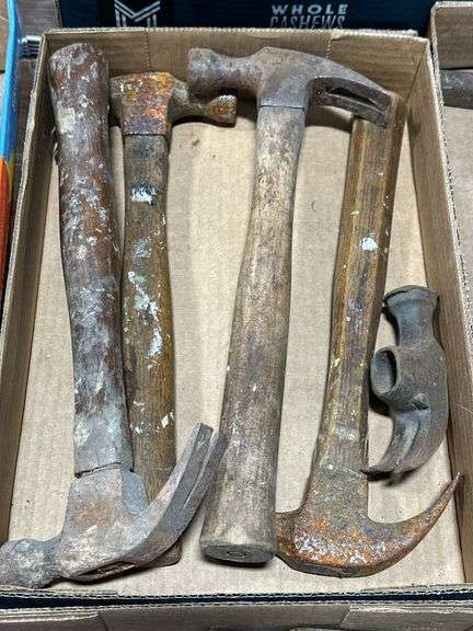(4) Claw Hammers and hammer head - Bid-Assets Online Auctions