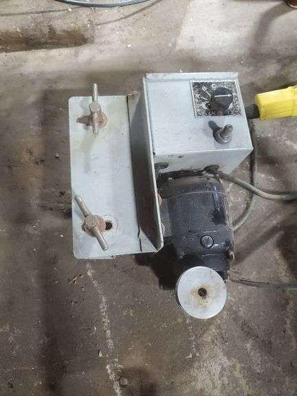 Key duplicating machine, hydraulic pump, refrigeration compressor, and ...