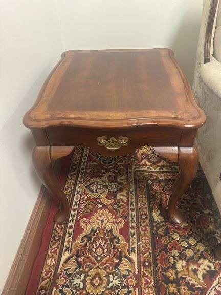 2 burled scalloped edges end tables with Queen Anne Legs (22”W x 26”D x ...