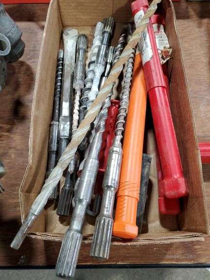 Assorted spline shank carbide tipped masonry bits, hammer drill handles ...