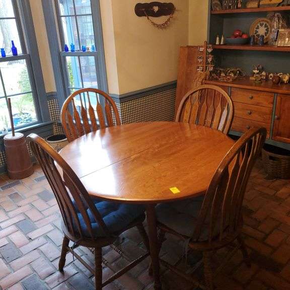 Genuine Cushman Colonial Creation Dining Table with 4 Dining Chairs ...