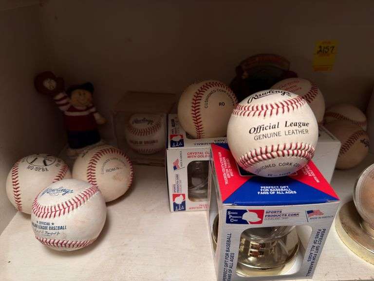 Shelf lot including Rawlings baseballs, fantasy camp baseball in ...