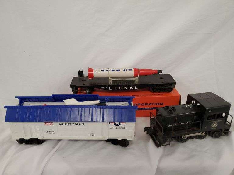 Lionel #6175 flat car with rocket and original box, #3665 US Air Force ...