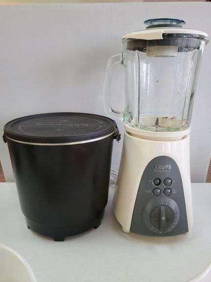 Presto Grandpappy deep fryer, Krups power XL6 blender - Bid-Assets ...