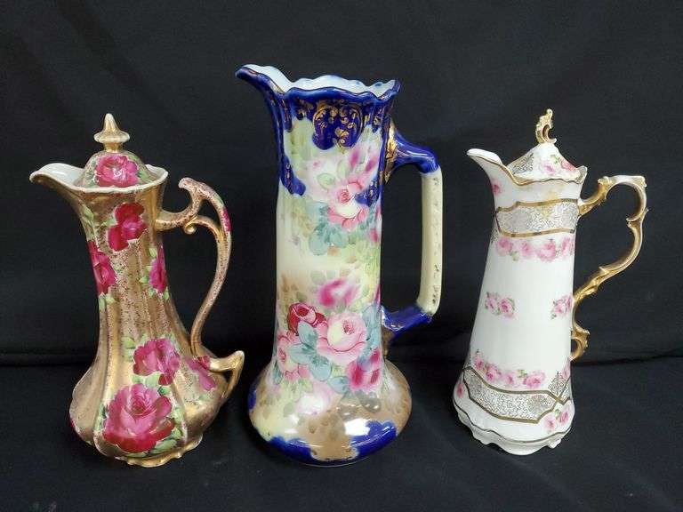 Royal Kinran Nippon gold and rose designed pitcher with lid, hand ...